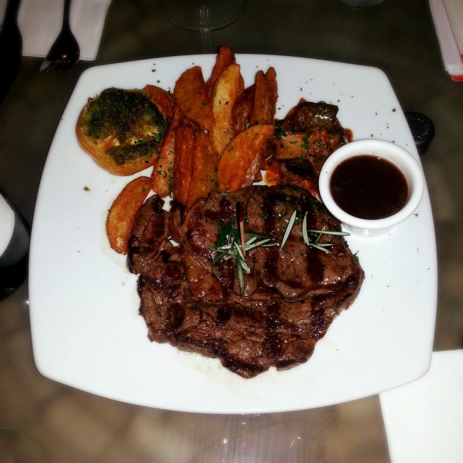 Wine Connection Tapas Bar & Bistro II – Dinner | Hungry Bird